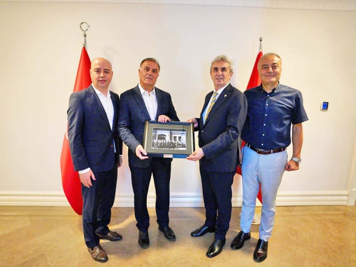 Nuri Aslan Ziyareti İBB Başkan Vekili - Perpa Haber